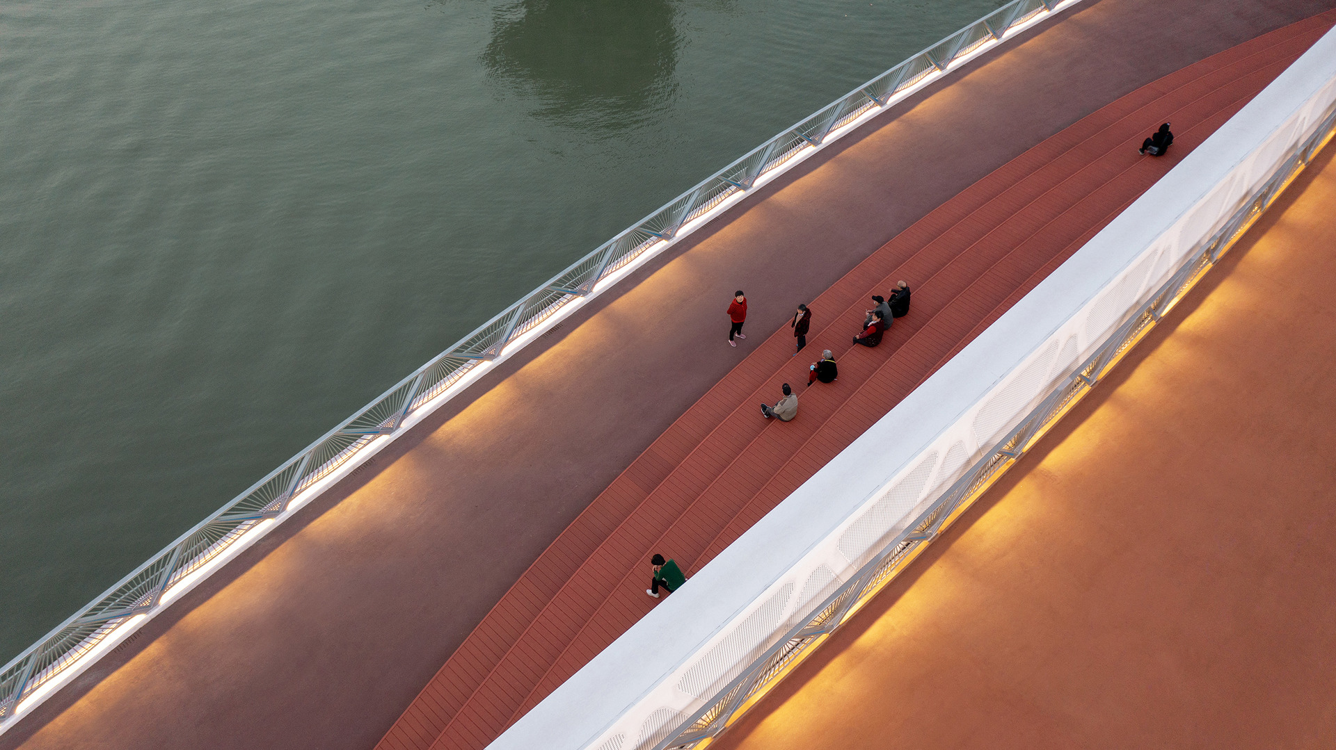 © Xia Zhi © Xia Zhi